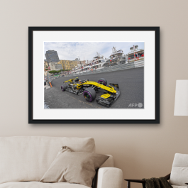 Umetni_ka fotografija "Carlos Sainz Jr. Renault R.S.18" Andrej Isakovi ...